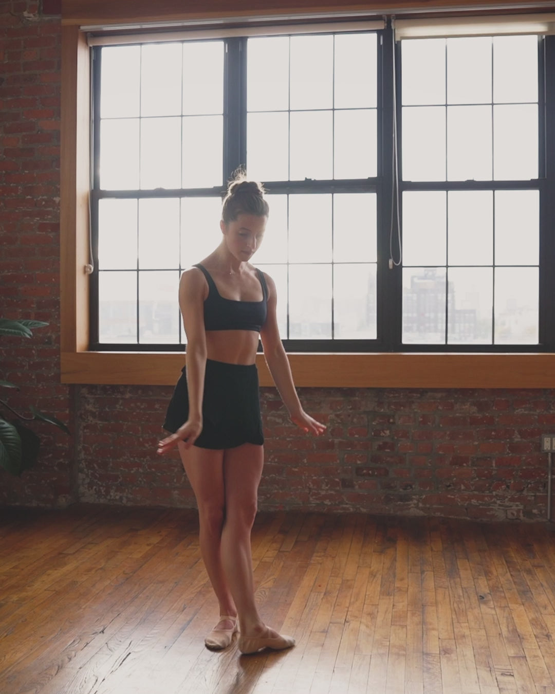 Ballet Workouts Online | Grace & Form Online Studio – Grace and Form